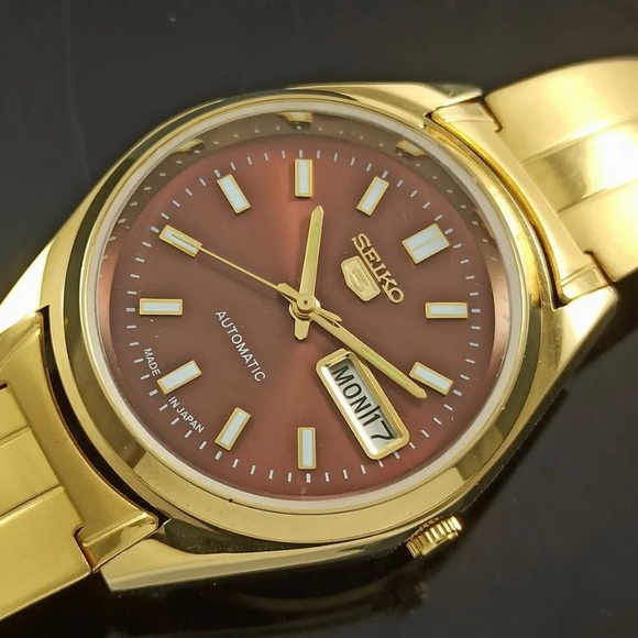 Seiko | Accessories | Rare 97s Seiko Mens Gold Watch With Red Face ...